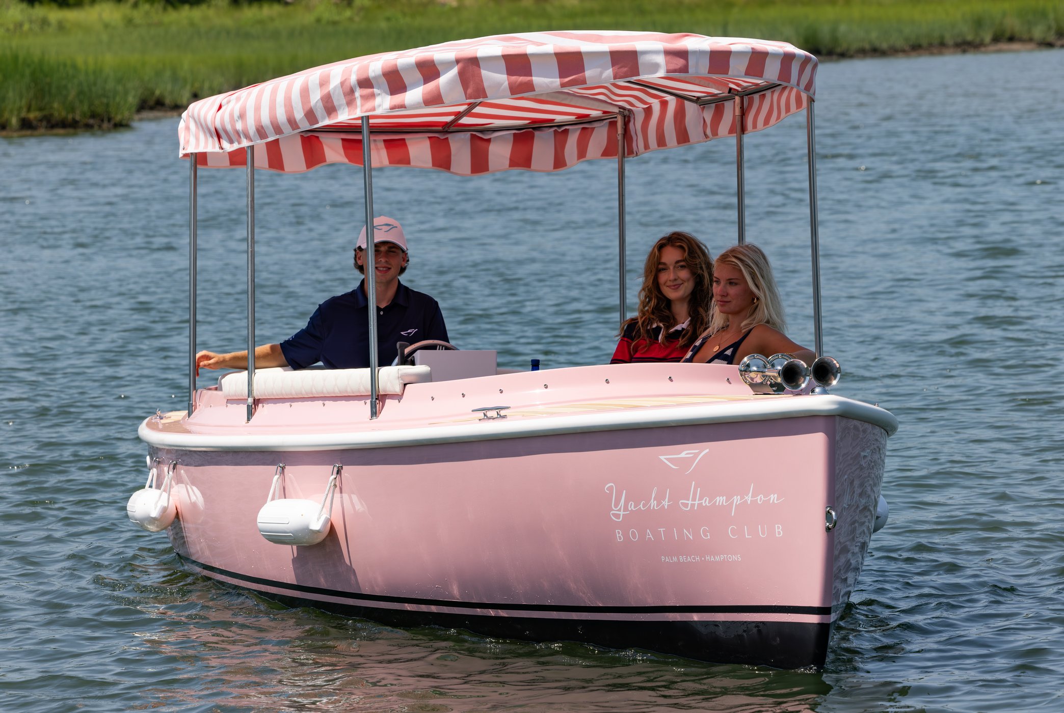 22' 2025 "Barbie" Fun Boat | Eco-Friendly Cruises in Sag Harbor