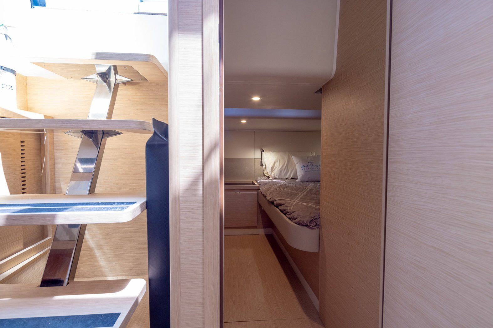 44' 2023 Solaris + SeaBob | Sleek Balcony-Equipped Luxury Yacht