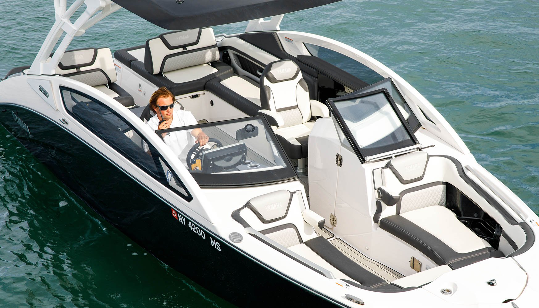 27' 2021 Yamaha For Sale | Abundant Seating & Sunpads