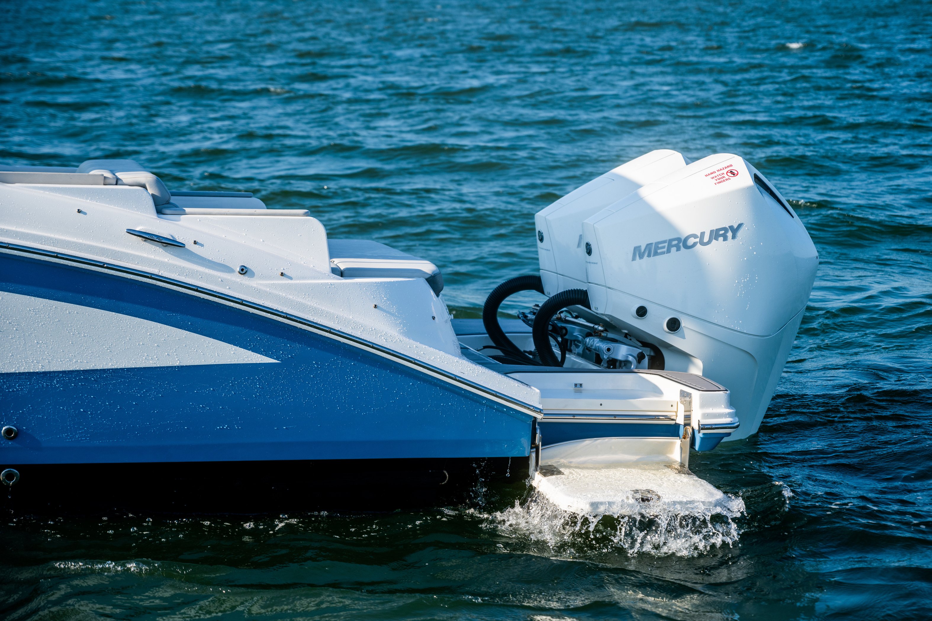 29' Sea Ray 290 | 2023 Speedboat with Bluetooth Stereo & Swim Platform