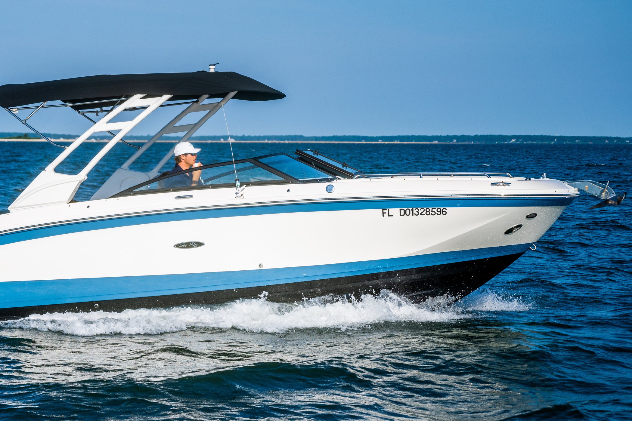 29' Sea Ray 290 | 2023 Speedboat with Bluetooth Stereo & Swim Platform