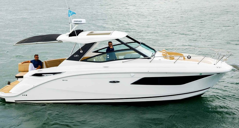 32' 2020 Sundancer + Seabob | Indoor-Outdoor Luxury With Ample Seating