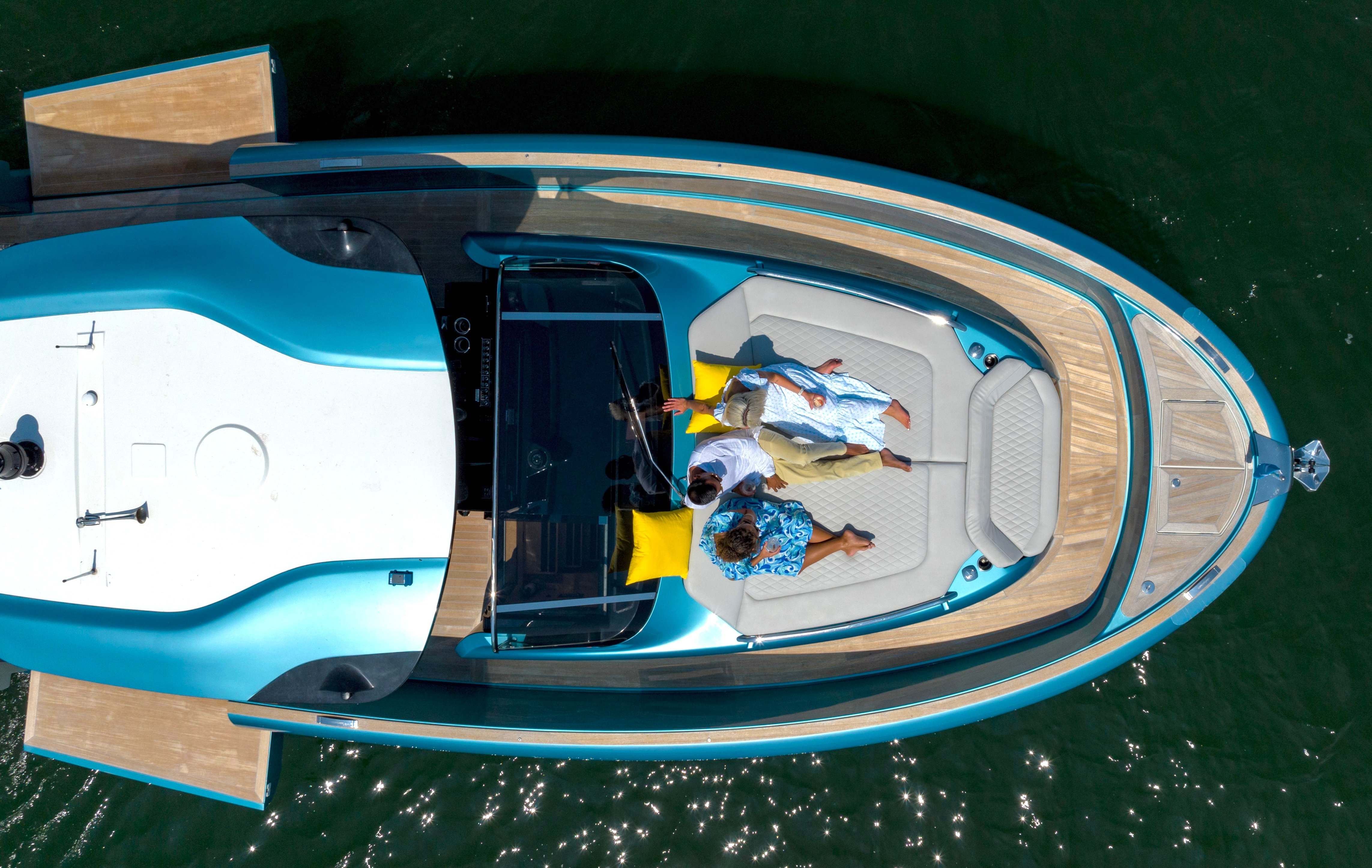 44' 2023 Solaris + 2 SeaBobs | Sleek Balcony-Equipped Luxury Yacht
