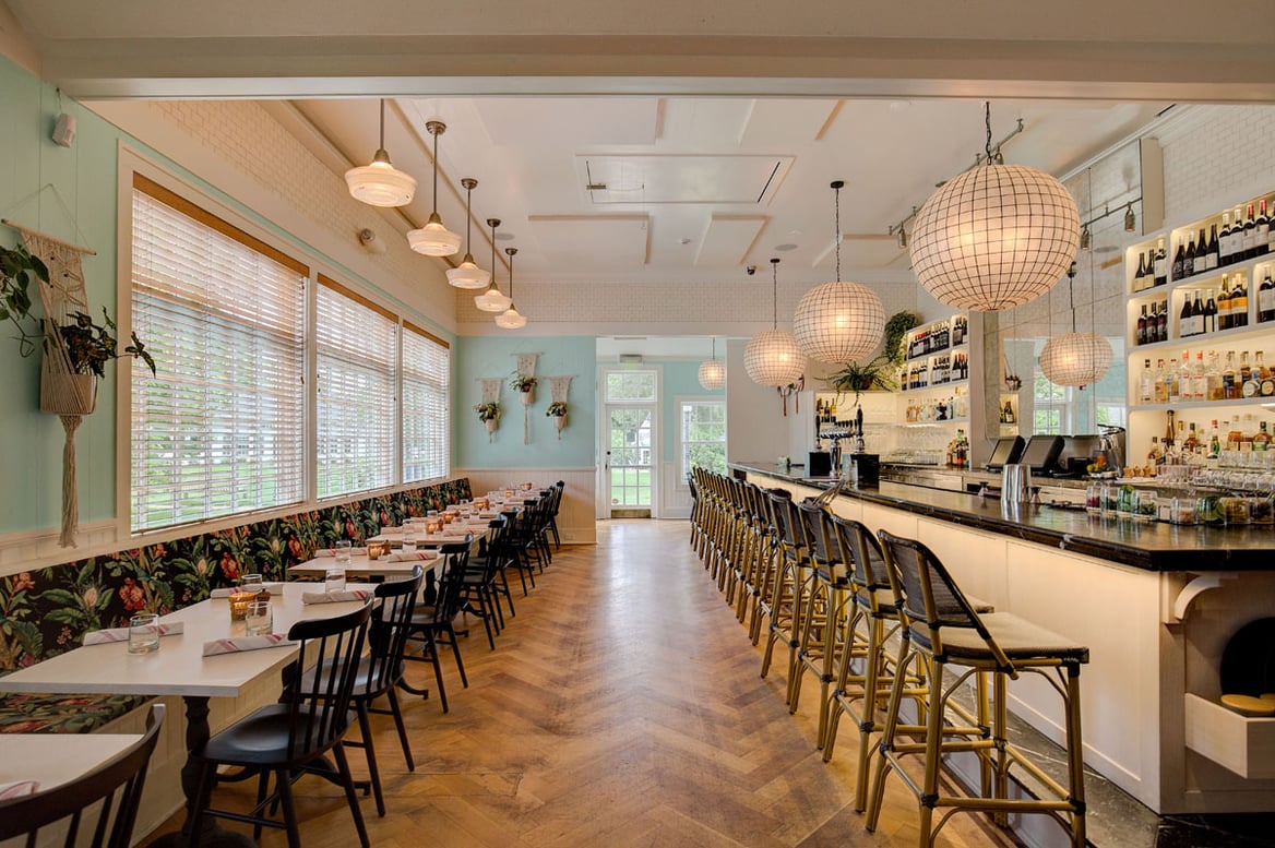 A Foodie's Guide to the Best Brunch Spots in the Hamptons