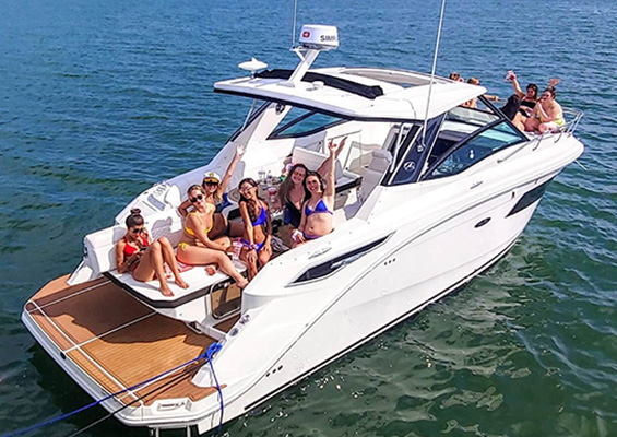 Graduation Party Yacht Rentals | YACHT HAMPTON