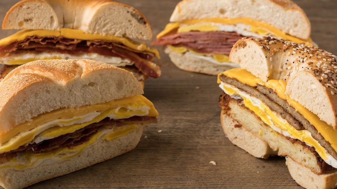 A Foodie's Guide to the Best Brunch Spots in the Hamptons